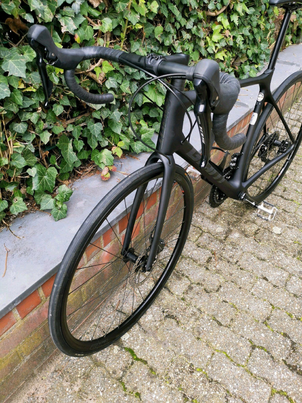 Giant TCR Advanced Disc 2 PC used in m | buycycle