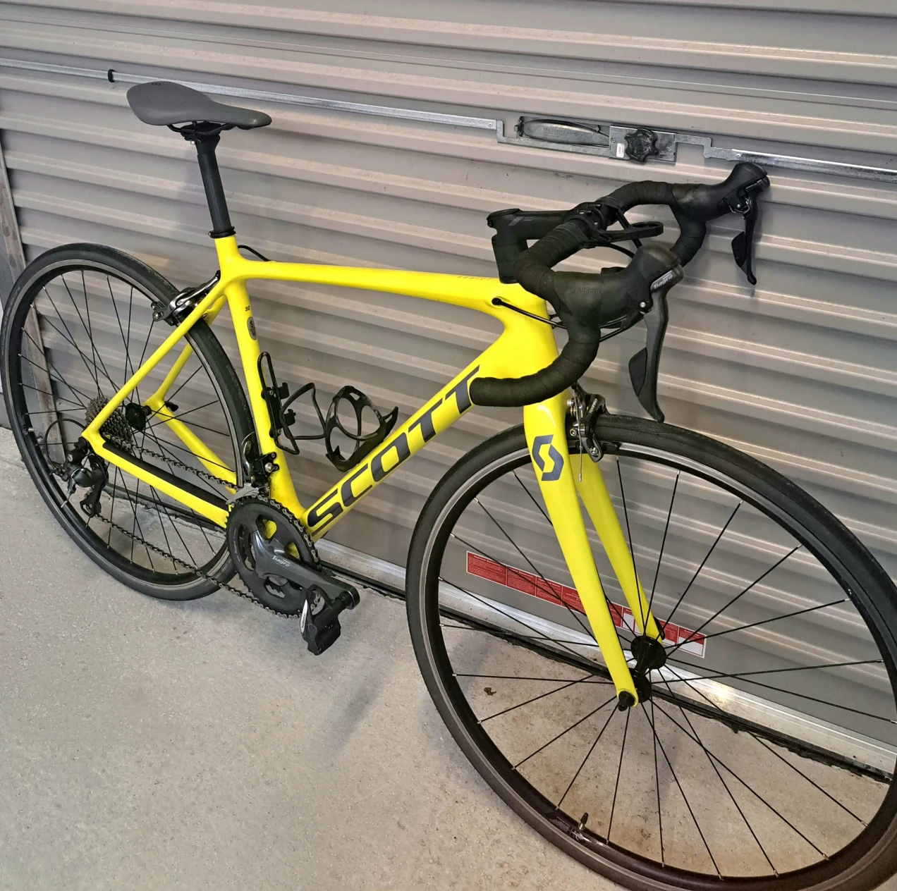 Scott Addict 30 used in 52 cm | buycycle