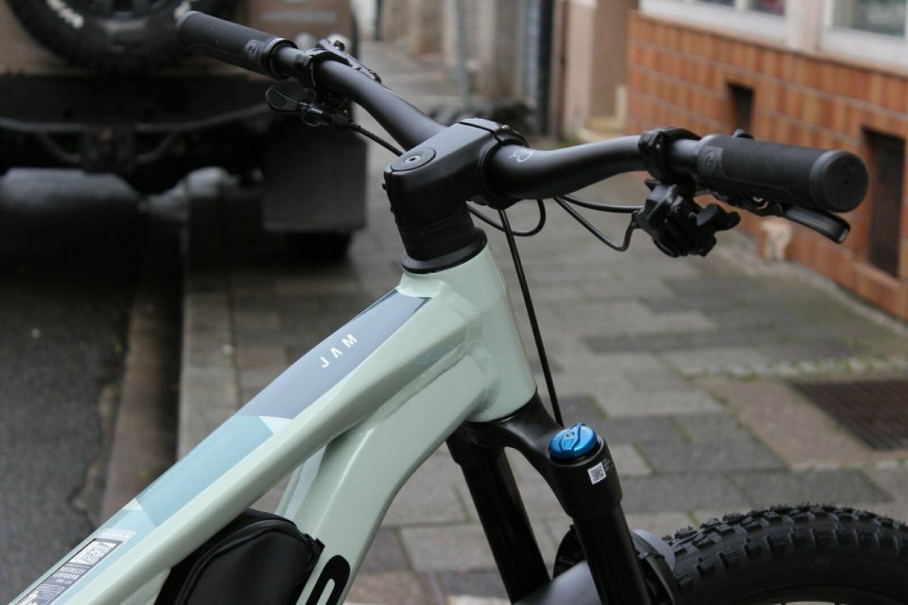 Focus JAM 6.9 used in l | buycycle