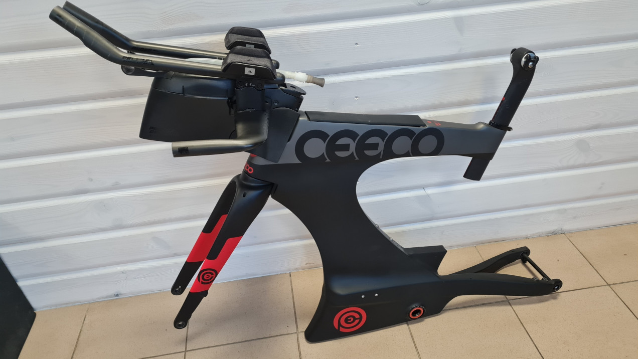 Ceepo Shadow Frameset M usato in M | buycycle
