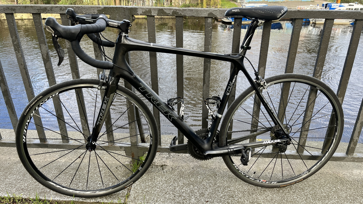 Trek Domane 5.2 Compact used in L | buycycle