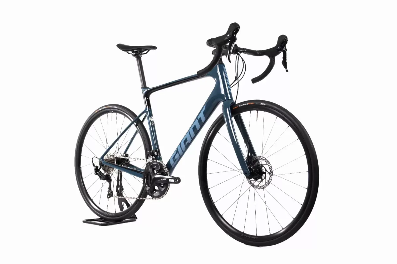 Giant Defy Advanced 2 used in L | buycycle