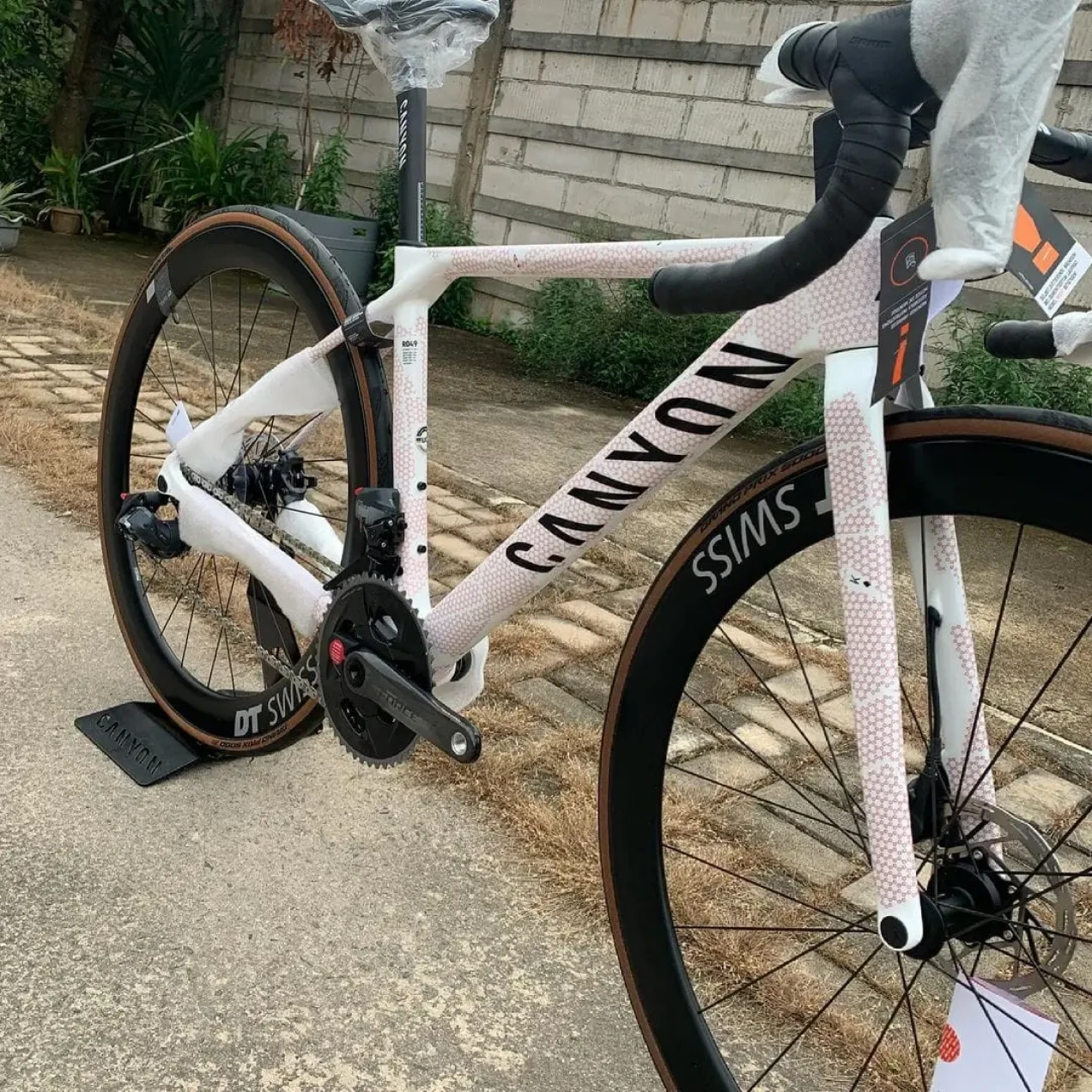 Canyon Ultimate CF SLX 8 Disc TDF gebraucht kaufen M | buycycle