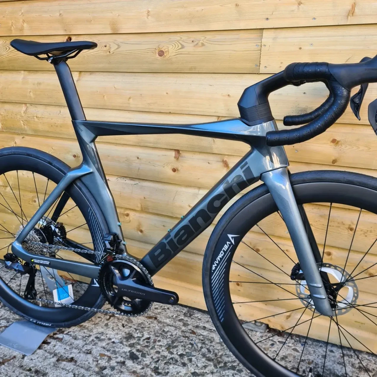 Bianchi Oltre Comp Ultegra Di2 gebruikt in 54 cm | buycycle