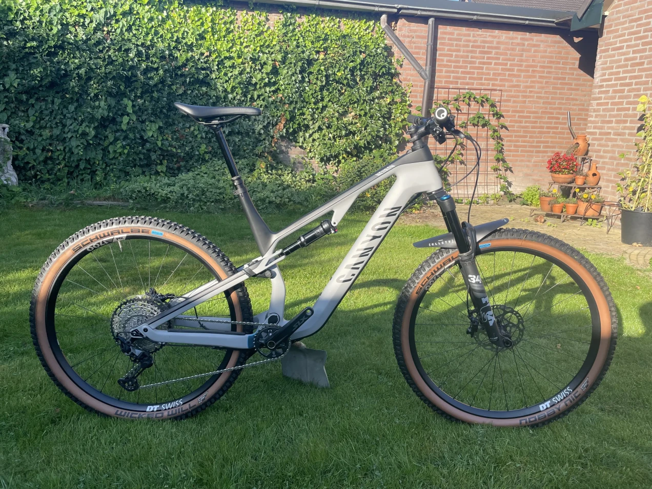 Canyon Neuron CF 8 used in XL | buycycle