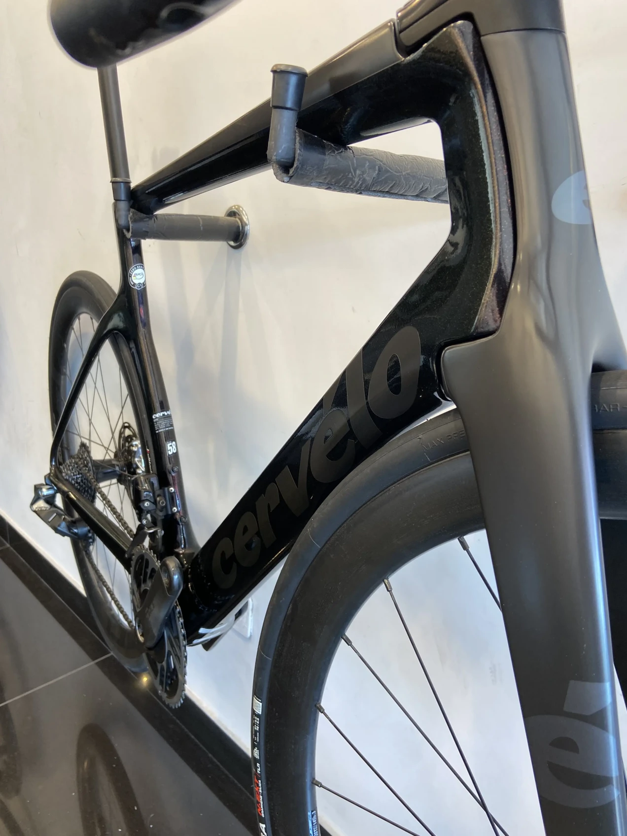 Cervélo S5 Red eTap AXS used in 58 cm | buycycle