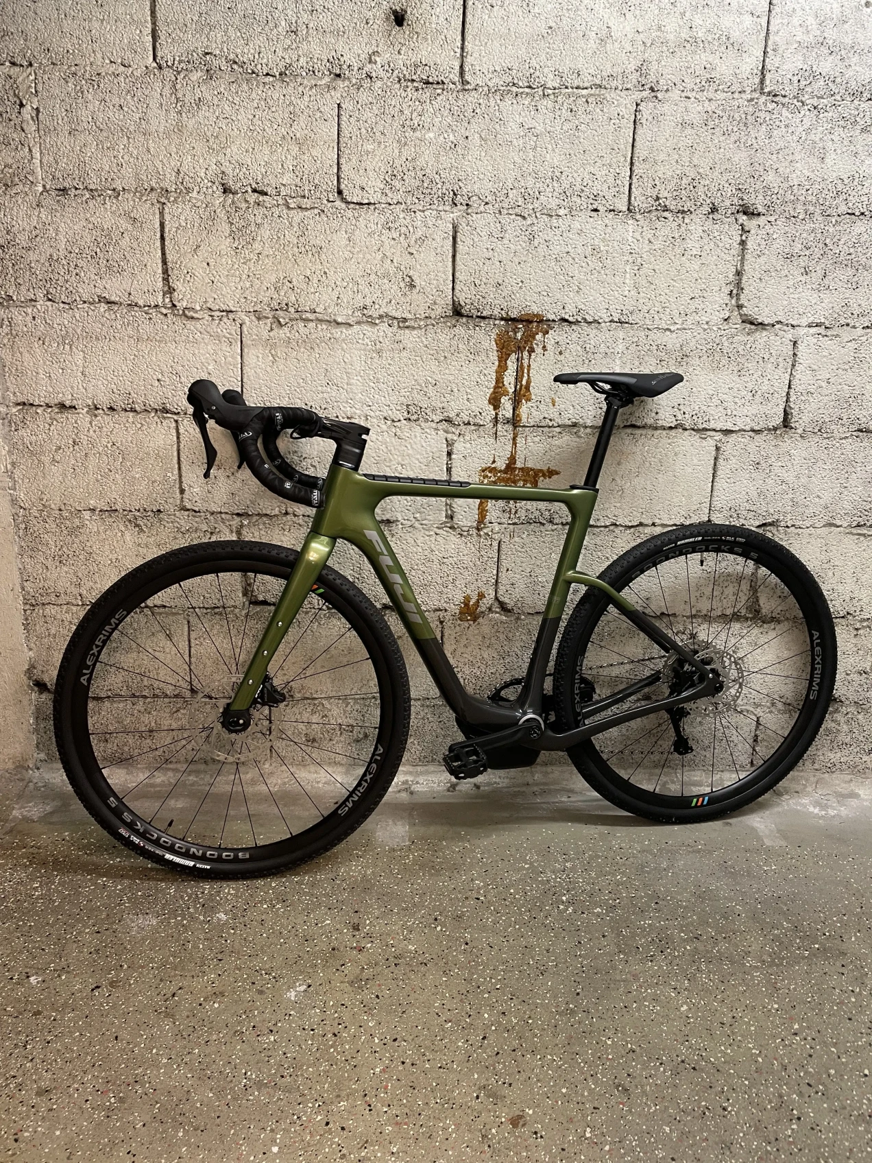 Fuji Jari Carbon 1.3 used in XL | buycycle