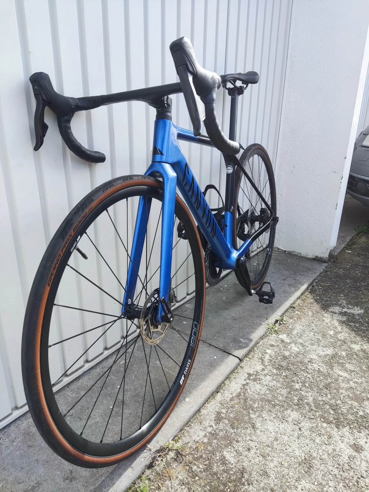 Canyon Ultimate CF SL 7 eTap utilizado en XS | buycycle