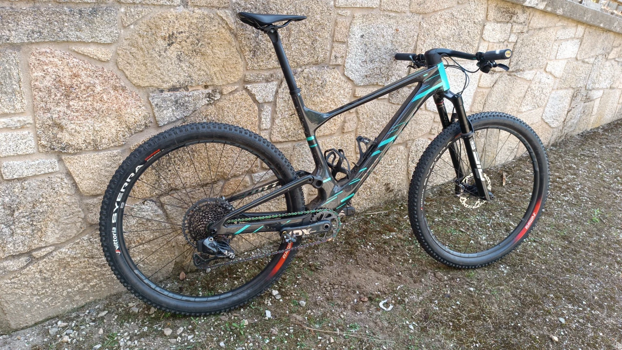 Achetez un vélo d'occasion Scott spark rc supersonic en XL | buycycle