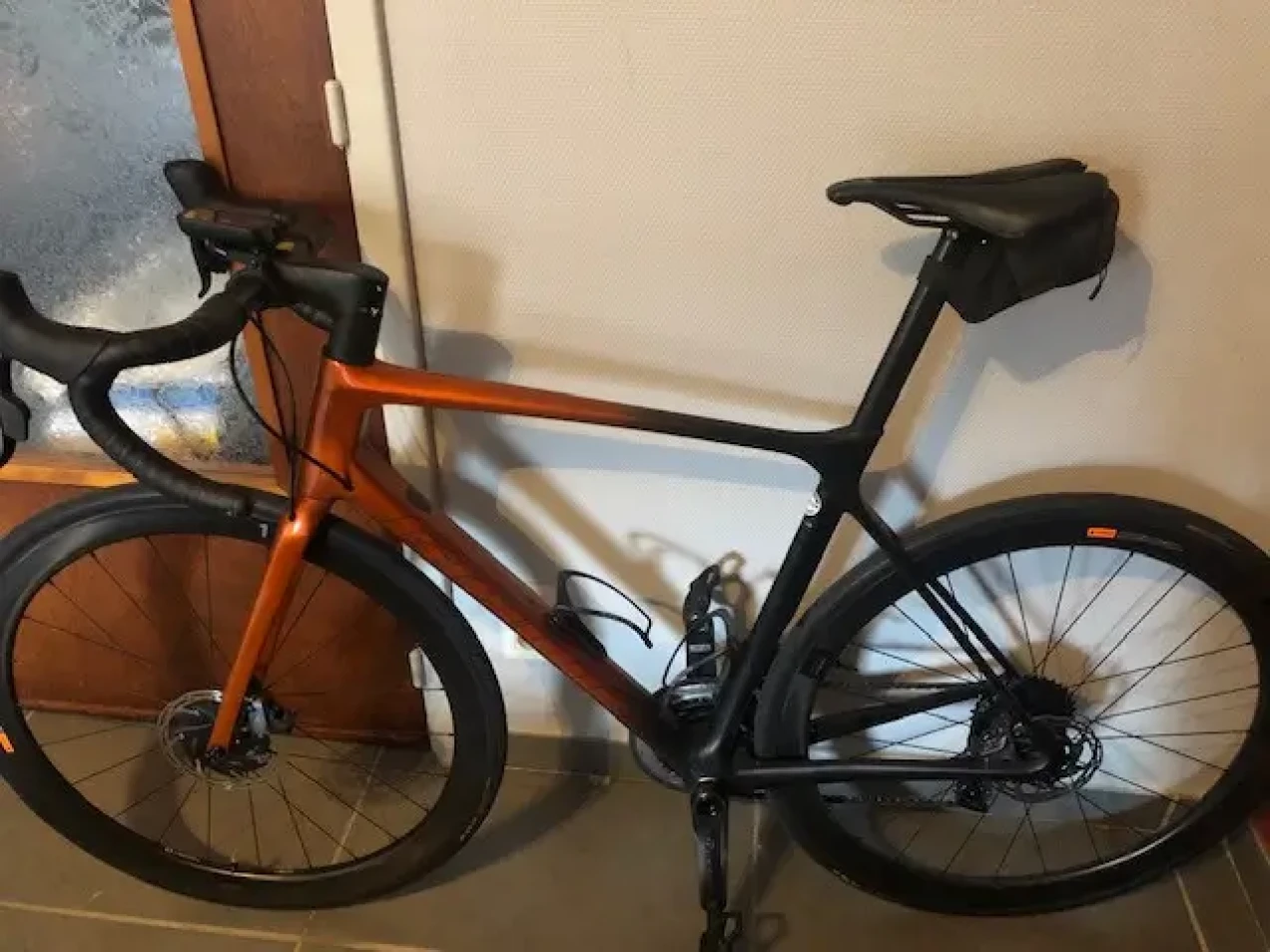 Giant TCR Advanced Pro 0 Disc Force gebruikt in 56 cm | buycycle