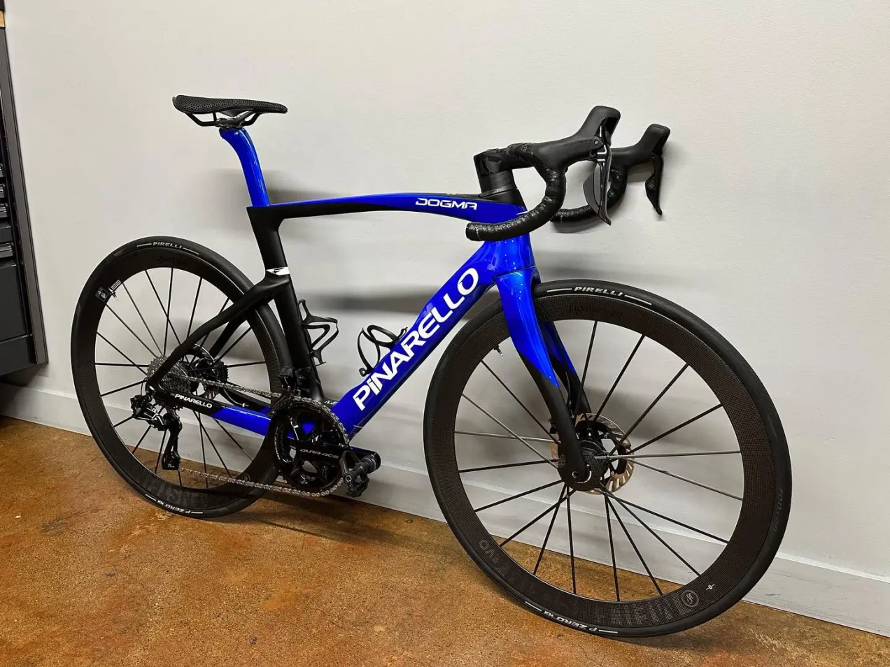 Pinarello Dogma F Shimano Dura Ace R9270 di2 custom used in 54 cm ...