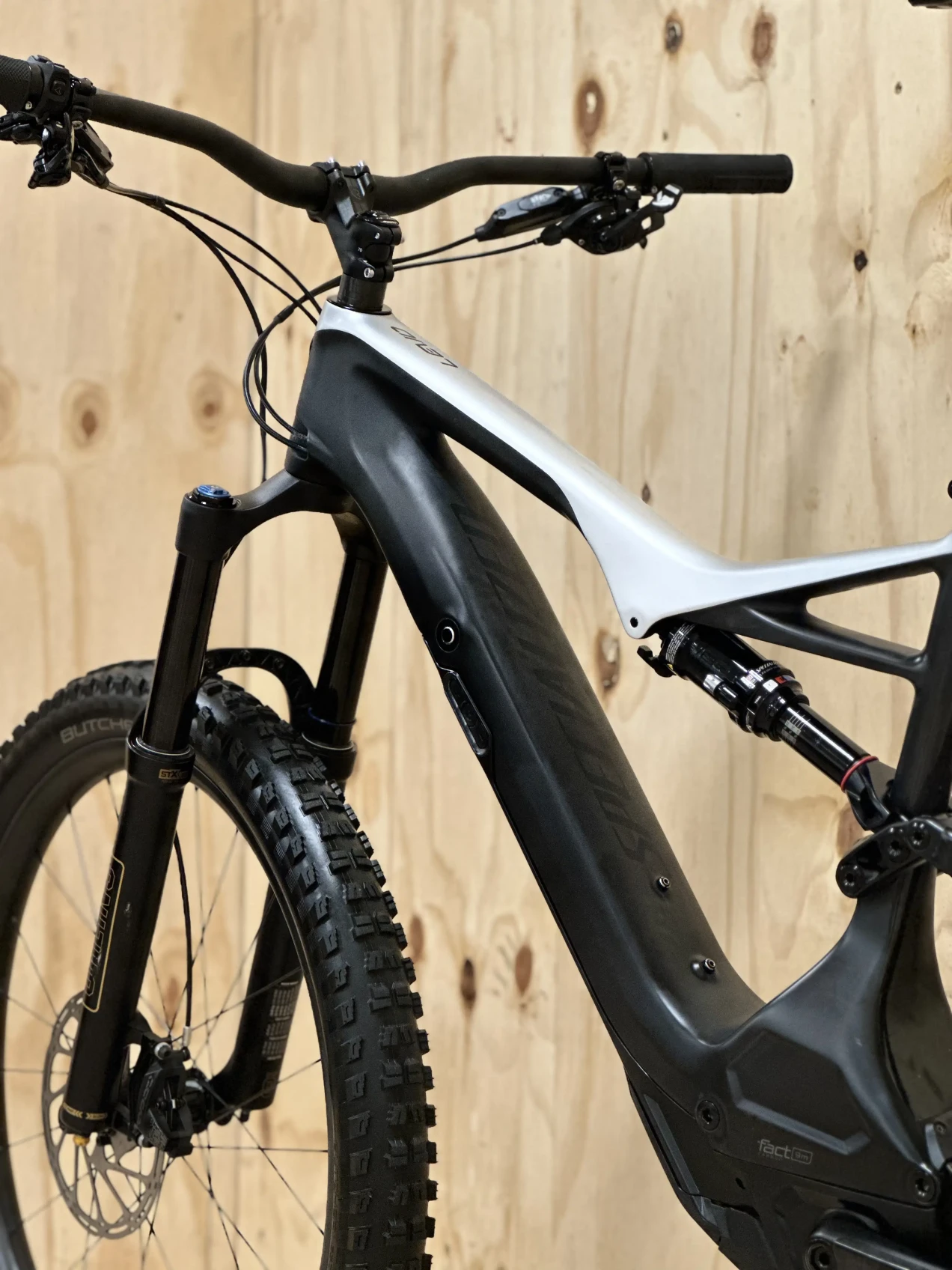 Specialized Turbo Levo FullCarbon used in l | buycycle