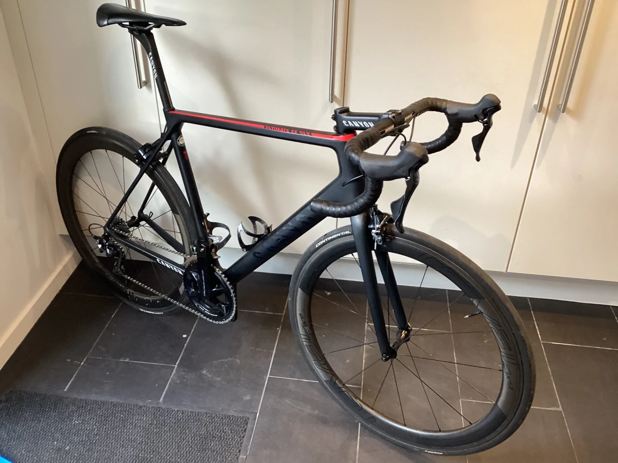 Canyon Ultimate CF SLX used in l | buycycle
