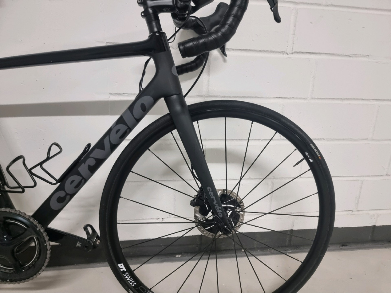 Cervélo R3 Disc Ultegra Di2 8070 used in m | buycycle