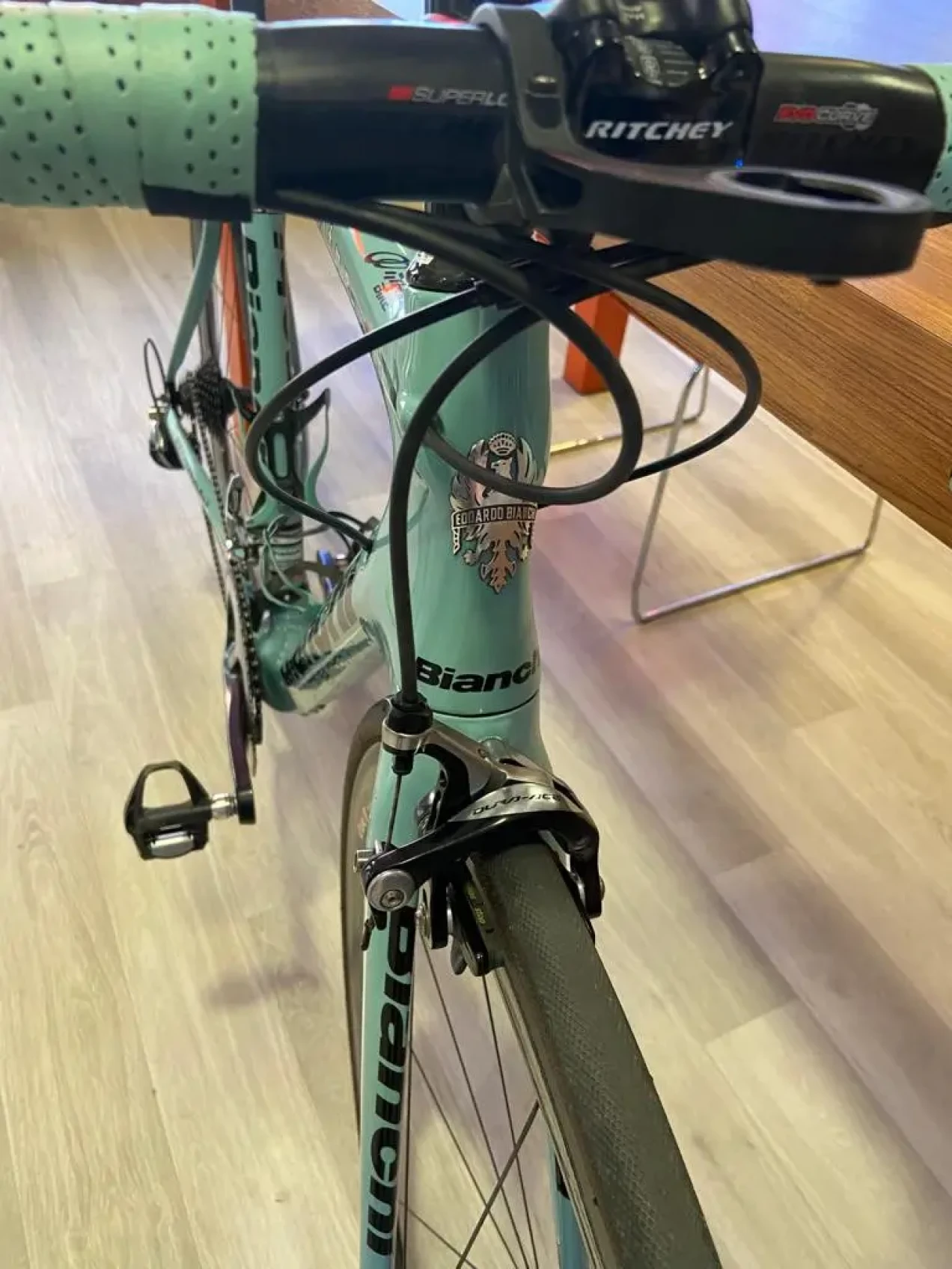 Achetez un vélo d'occasion Bianchi Oltre XR.2 Dura Ace Di2 en m | buycycle