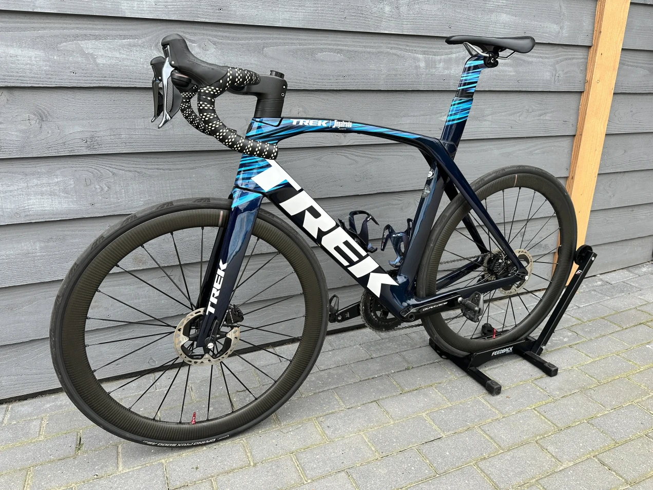 Trek Madone SLR 6 Disc used in 58 cm | buycycle