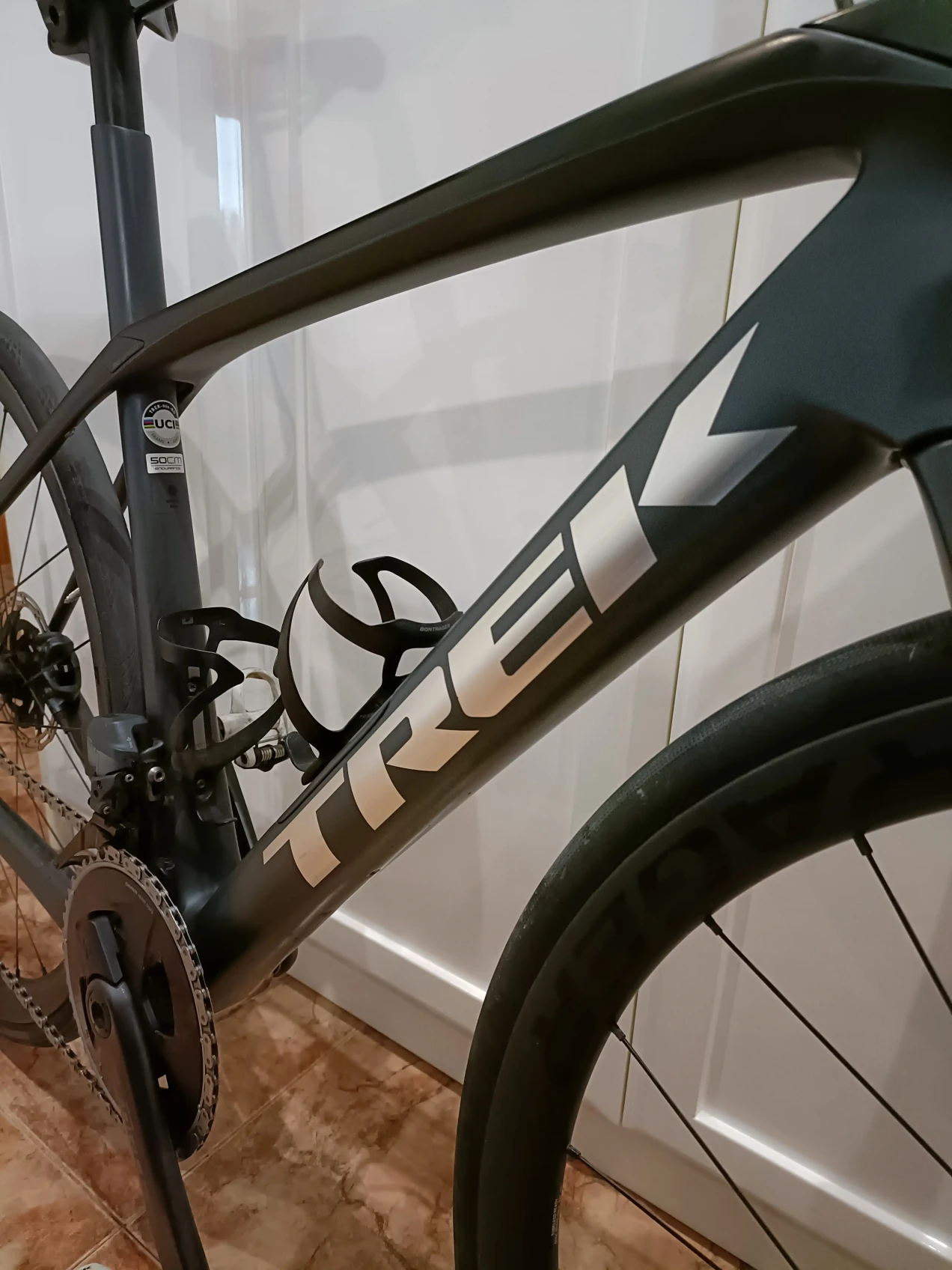 Trek Domane SL 7 eTap used in 50 cm | buycycle