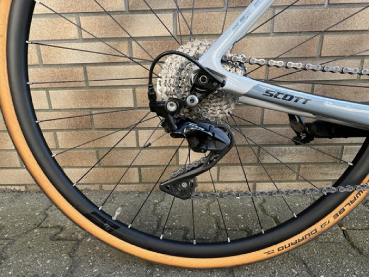 Scott Addict 20 disc gebruikt in SM | buycycle