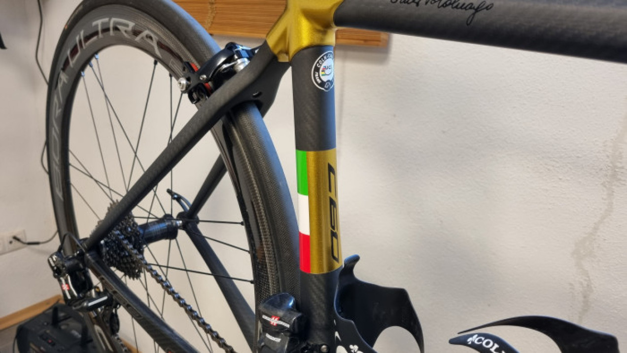 Colnago "C60 Disc Frameset ""Hexlock""" used in s | buycycle