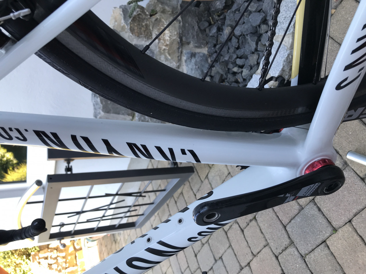 Canyon Ultimate CF F10 used in 50 cm | buycycle