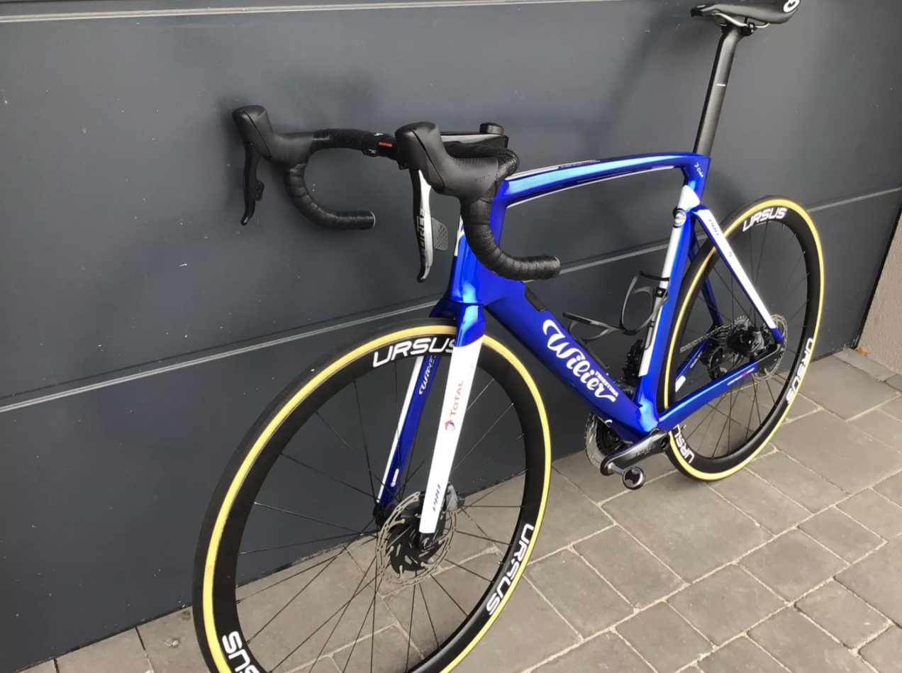 Wilier Cento 10 Pro Disc - Force eTap AXS - Air50 used in xxl | buycycle