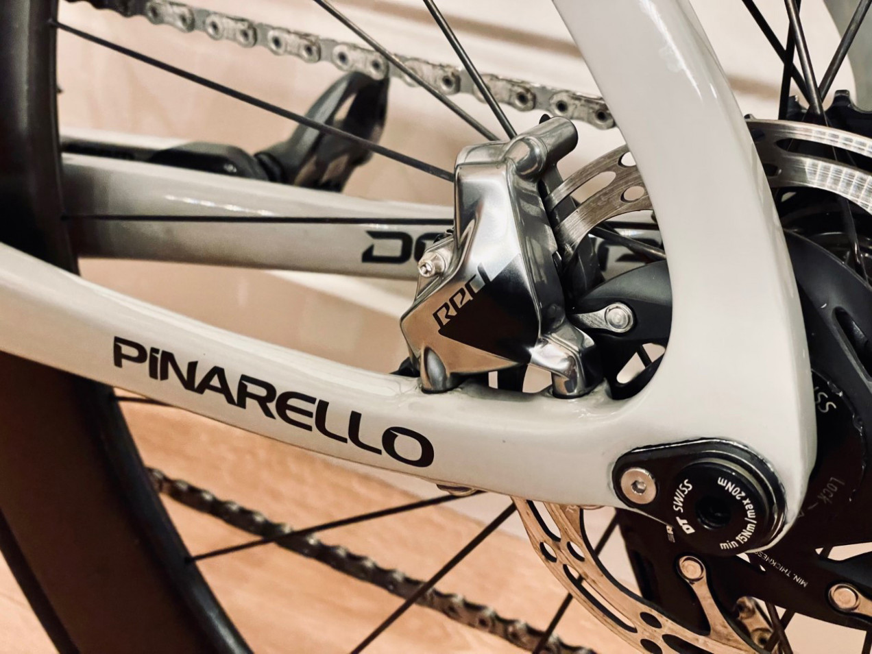 Pinarello DOGMA F8 DISK used in 55 cm | buycycle