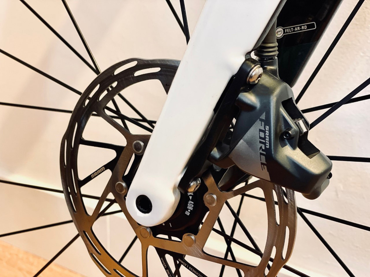 Felt AR Advanced Ultegra Di2 used in m | buycycle