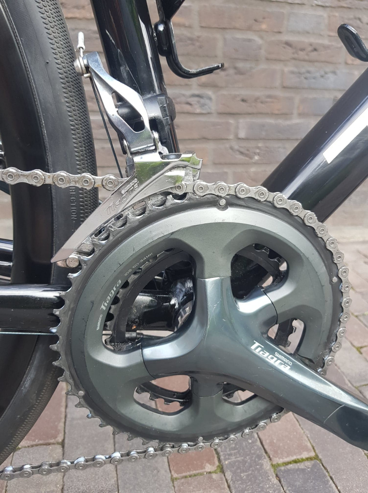 Trek Domane AL 4 Disc gebruikt in 56 cm | buycycle