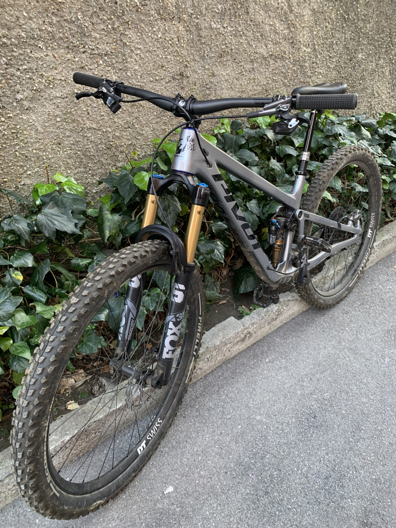 Pivot Trail 429 Pro X01 Enduro used in m | buycycle