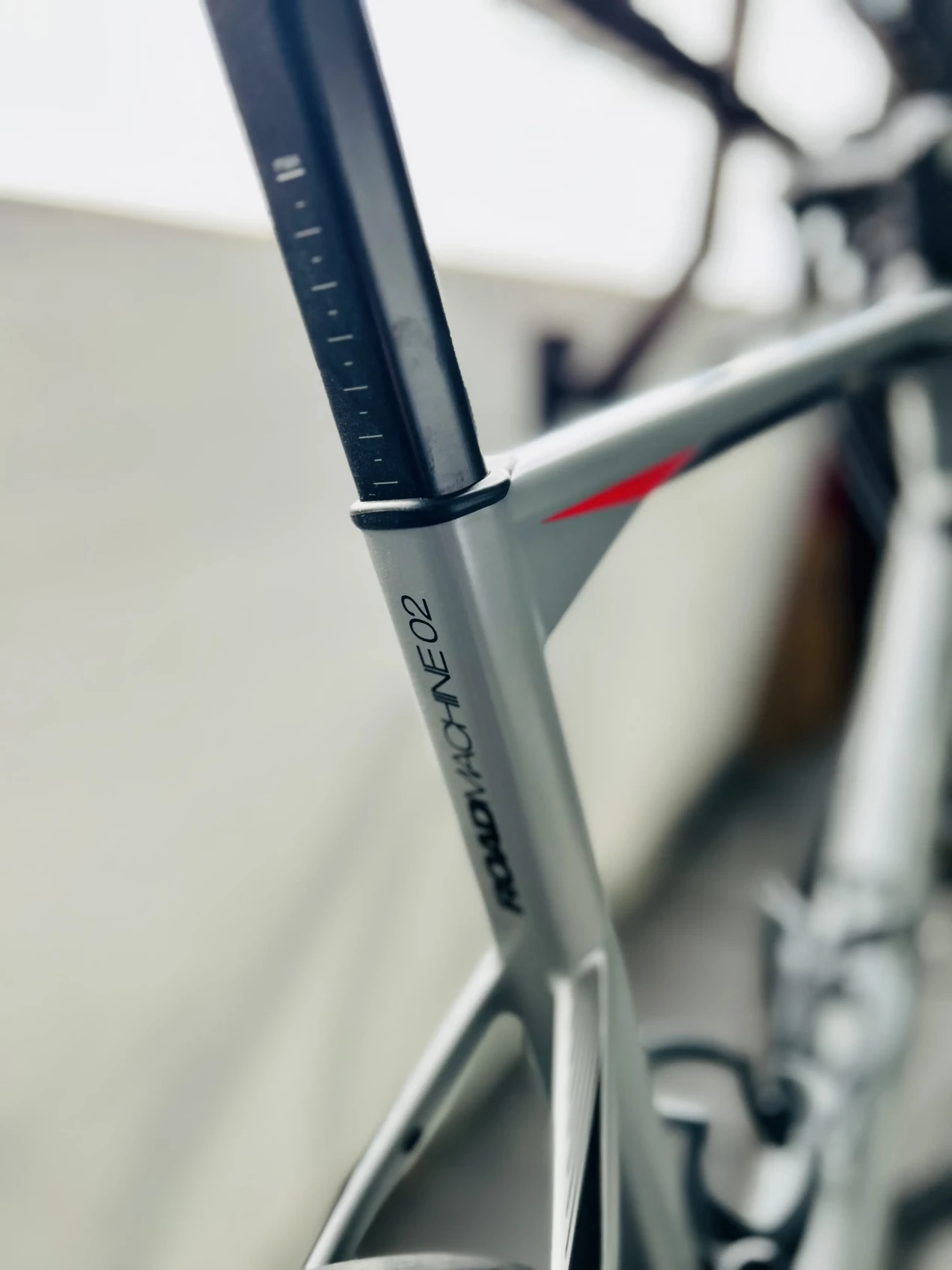 BMC Roadmachine 02 TWO used in 58 cm | buycycle