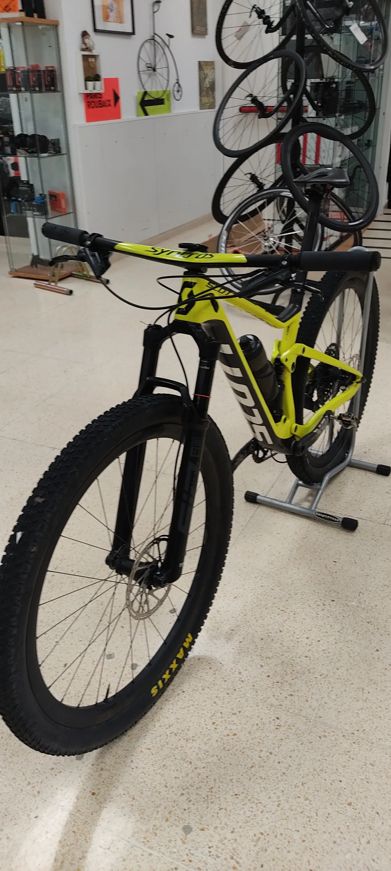 Achetez un vélo d'occasion Scott Spark RC 900 World Cup en m | buycycle