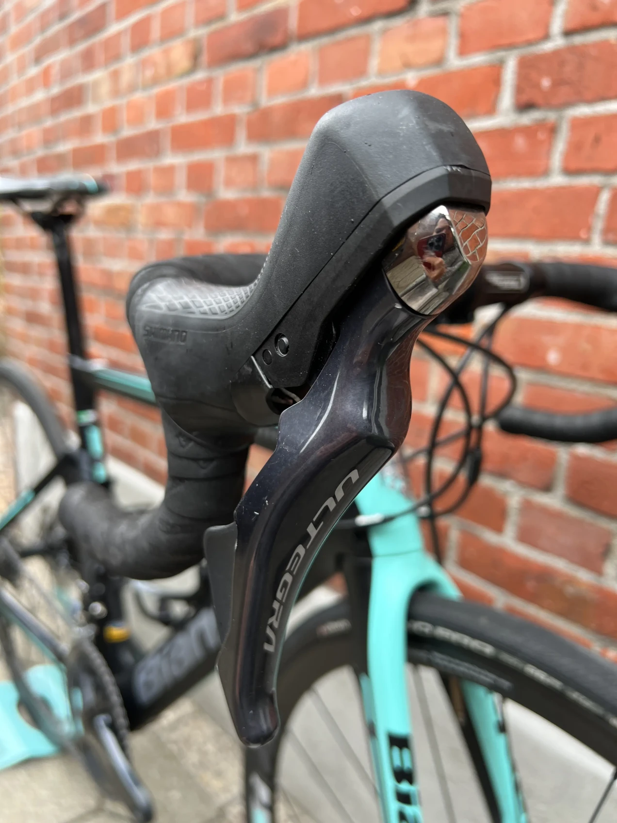 Bianchi Aria Disc Ultegra used in 50 cm | buycycle