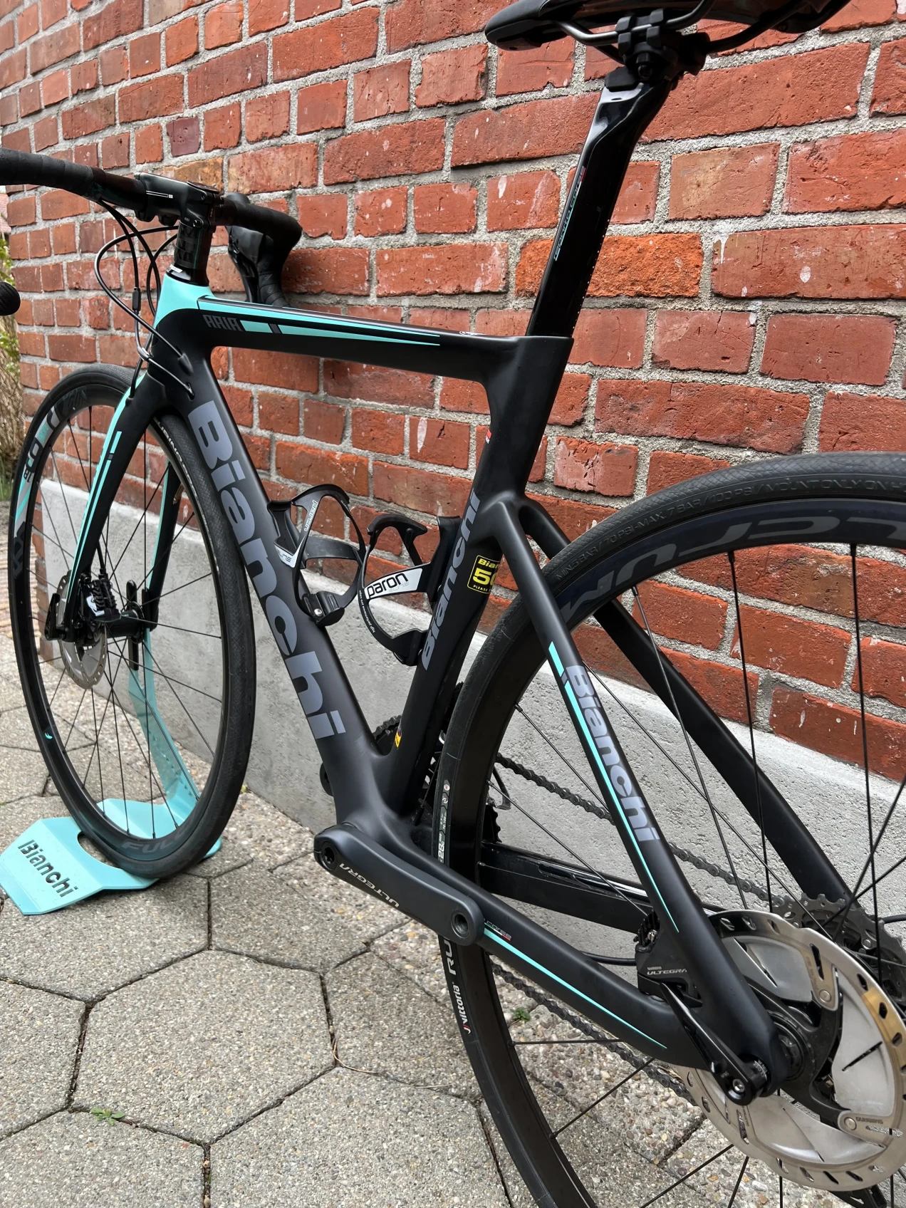 Bianchi Aria Disc Ultegra used in 50 cm | buycycle