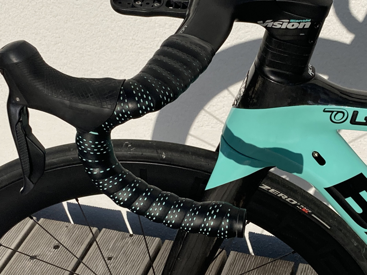 Bianchi Oltre XR4 Ultegra Di2 used in 50 cm | buycycle