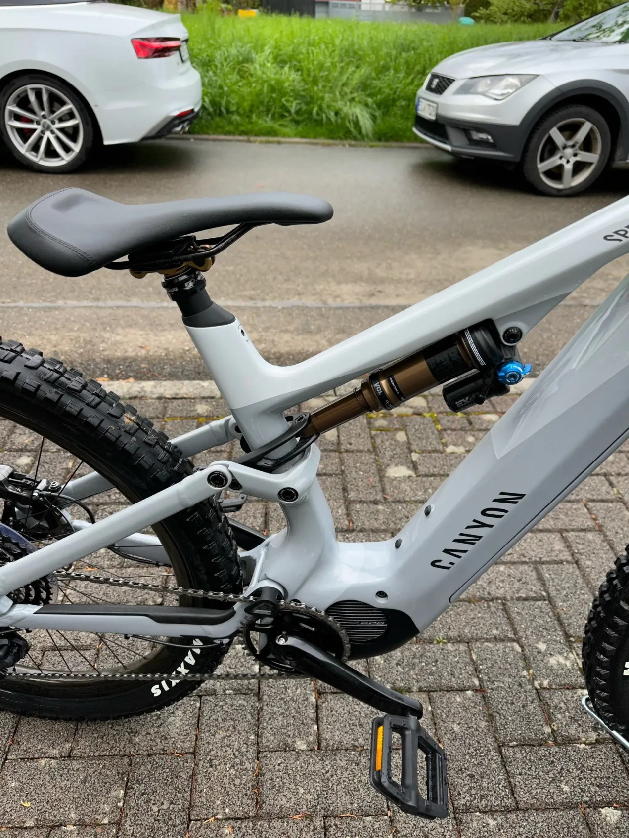 Canyon Spectral:ON CF 9 gebraucht kaufen S | buycycle