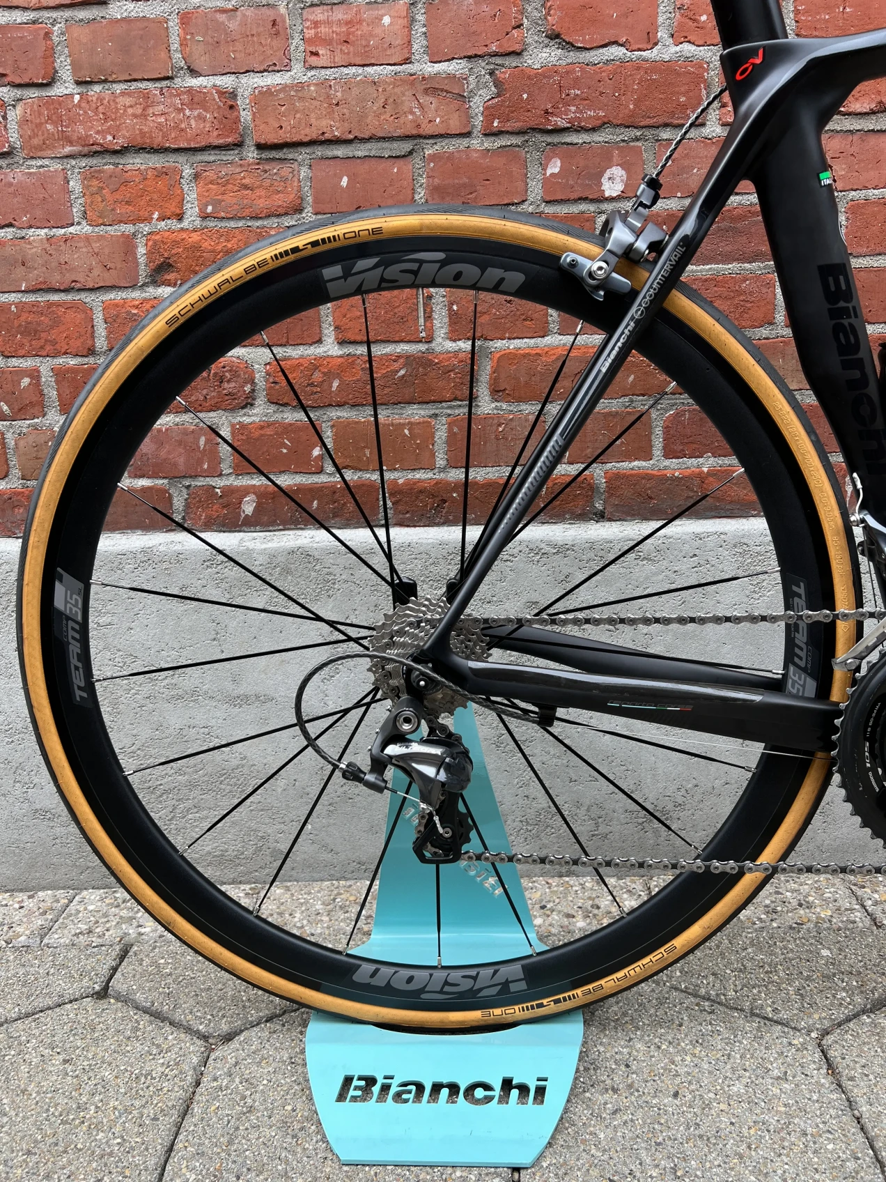 Achetez un vélo d'occasion Bianchi Bianchi Oltre XR3 CV Shimano Ultegra/Carbon/Size 57/Rotor ...