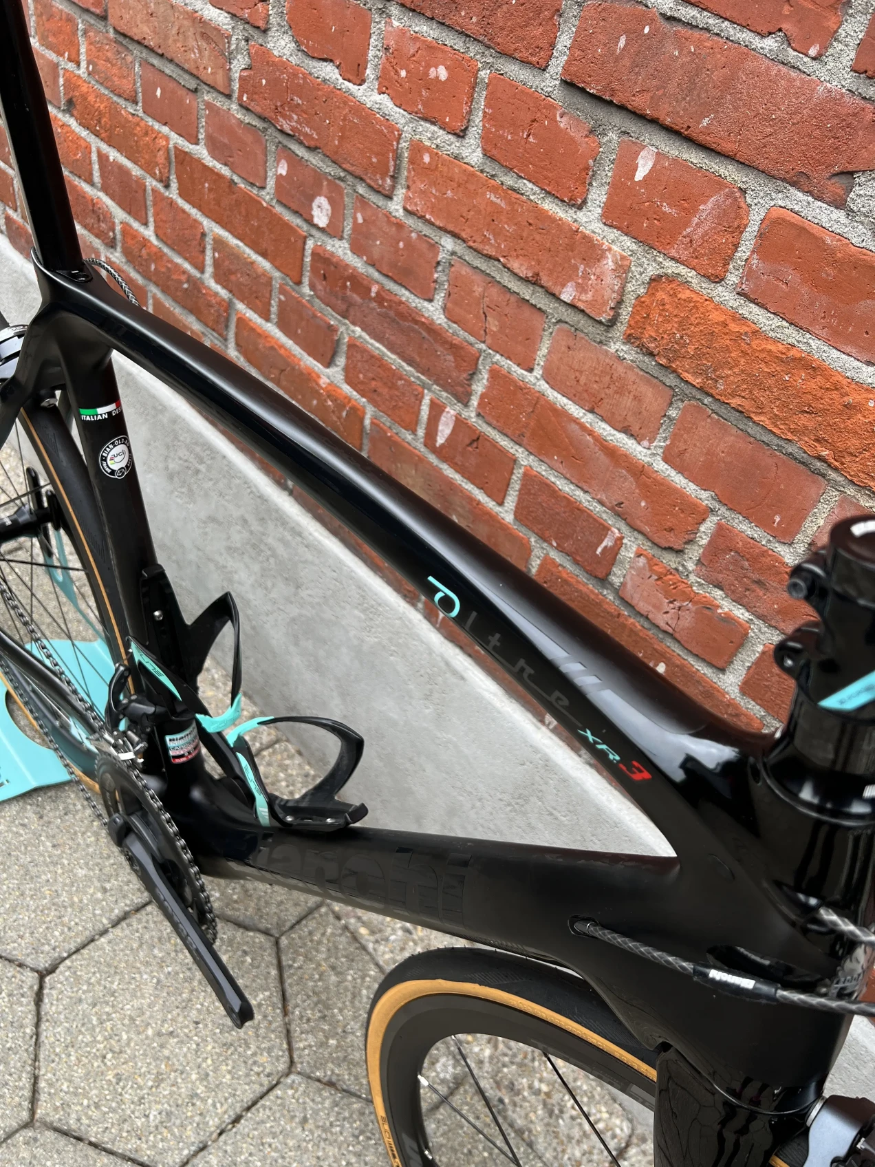Achetez un vélo d'occasion Bianchi Bianchi Oltre XR3 CV Shimano Ultegra/Carbon/Size 57/Rotor ...