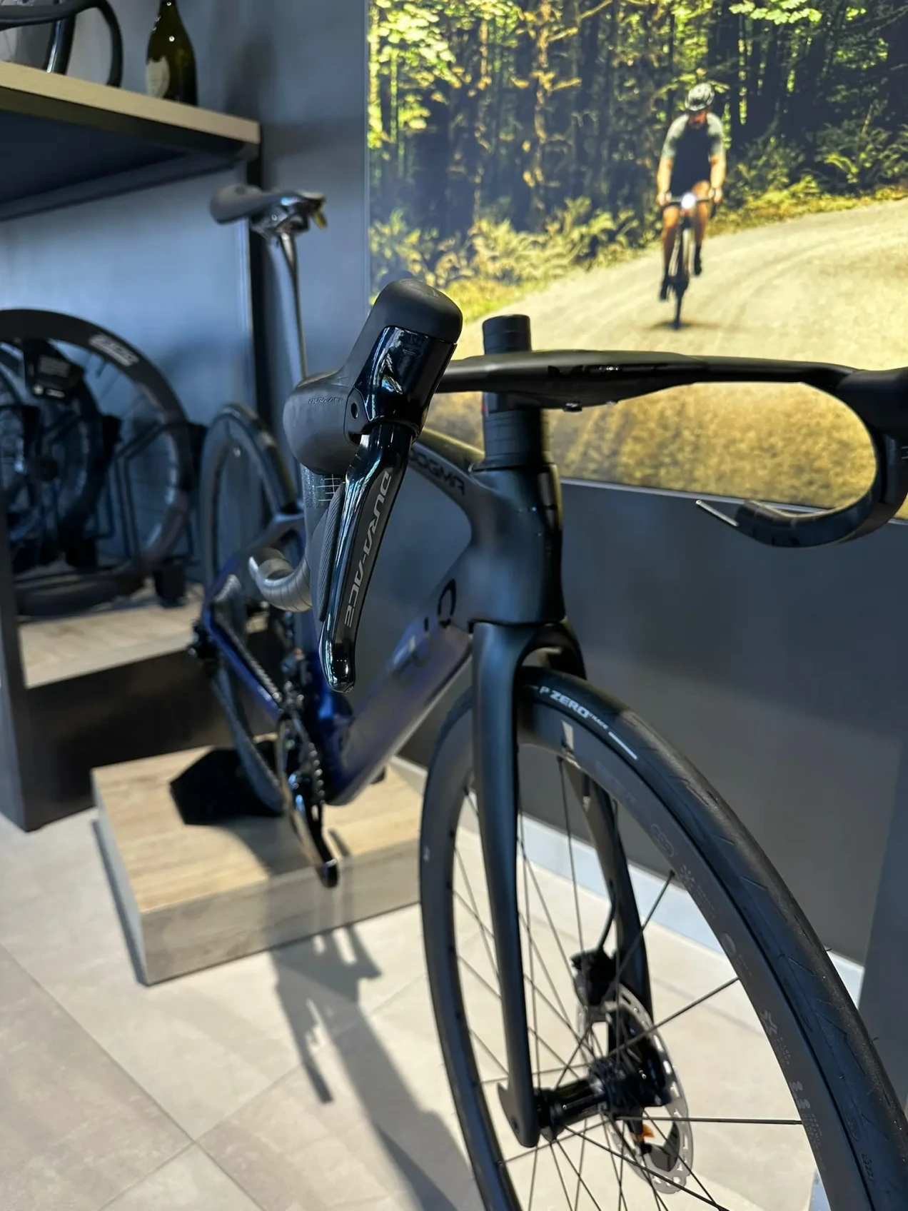 Pinarello DOGMA F MIDNIGHT BLUE 51,5 utilizado en 52 cm | buycycle