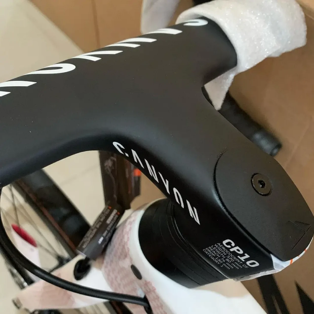 Canyon Ultimate CF SLX 8 Disc TDF used in M | buycycle