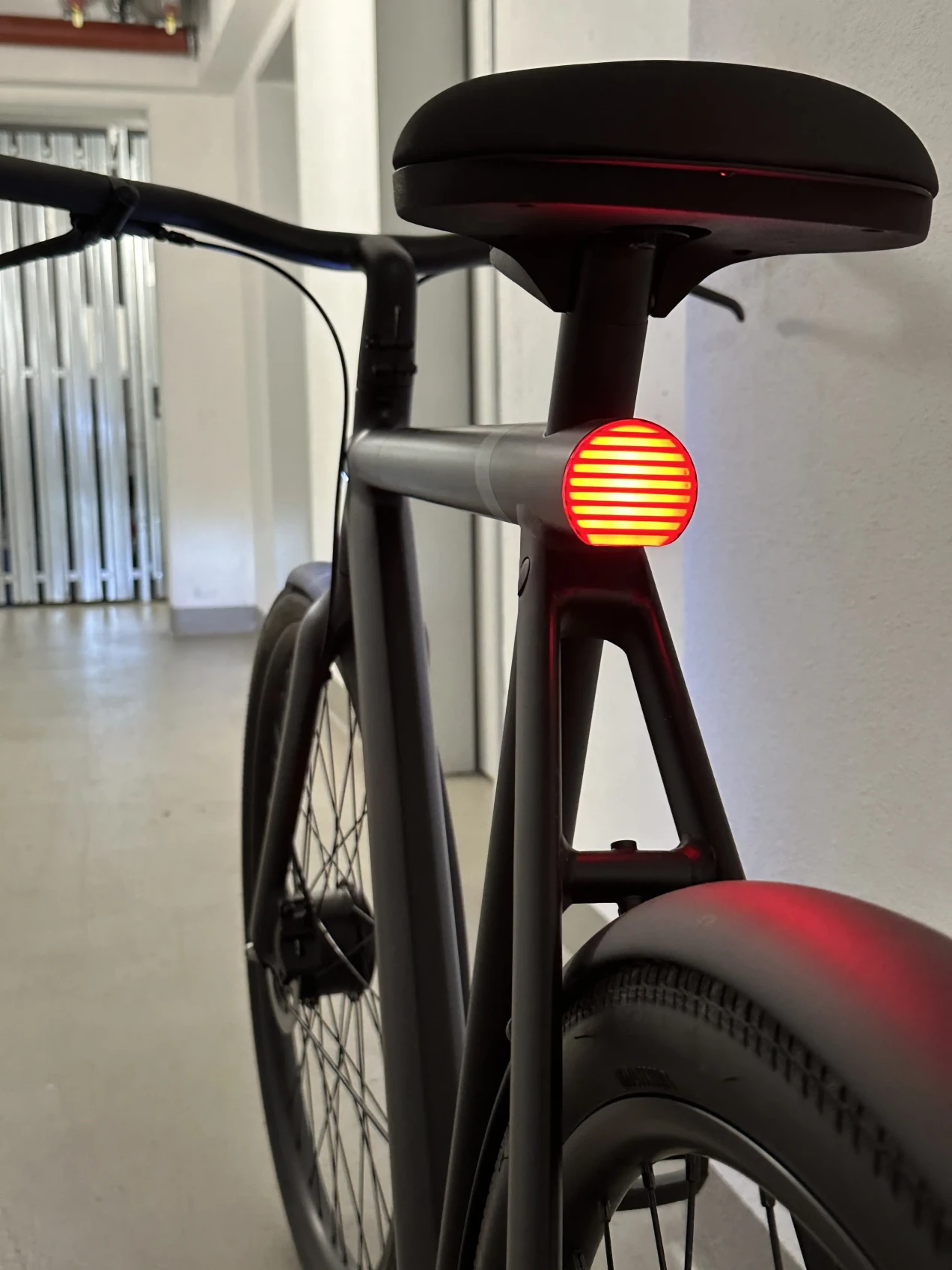 Vanmoof Vanmoof-S3 used in 58 cm | buycycle