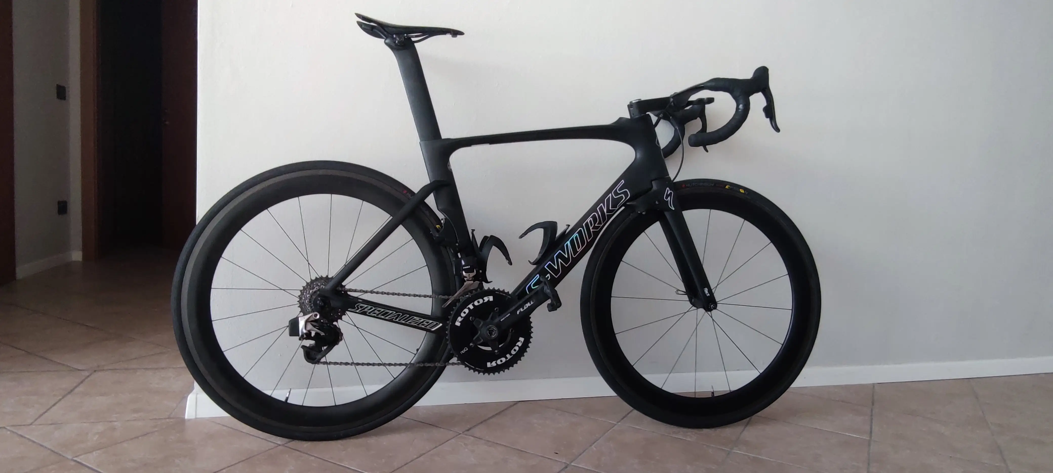 Specialized S-Works Venge ViAS Di2 used in l | buycycle