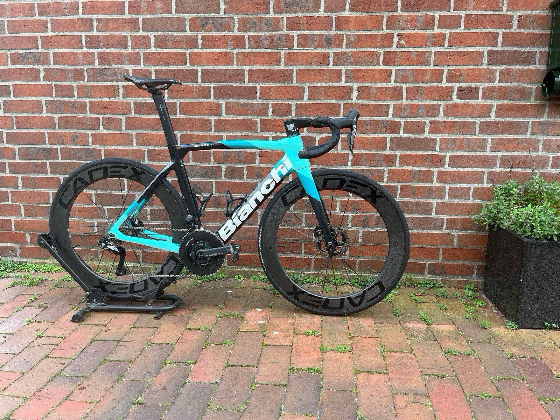 Bianchi Oltre XR4 - Dura Ace Di2 used in 55 cm | buycycle