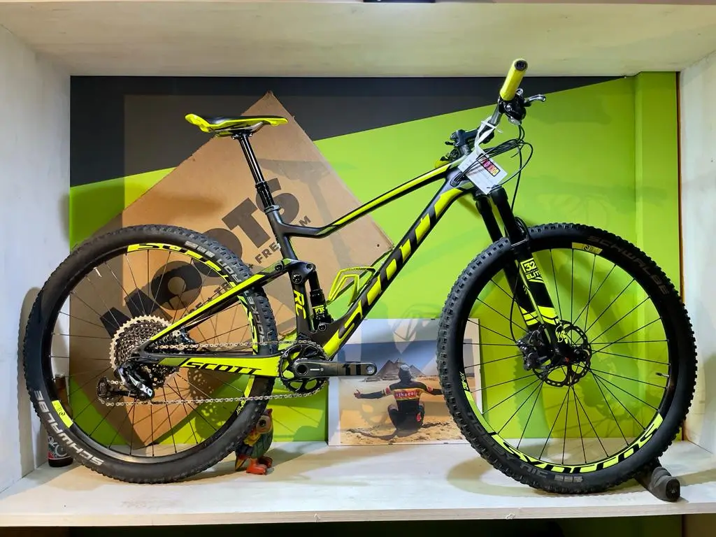 Scott Spark rc900 27.5 " world cup used in m | buycycle