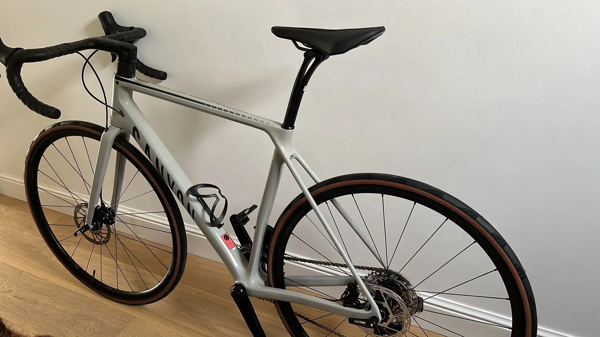 Canyon Endurace CF SL 7 eTAP used in m | buycycle
