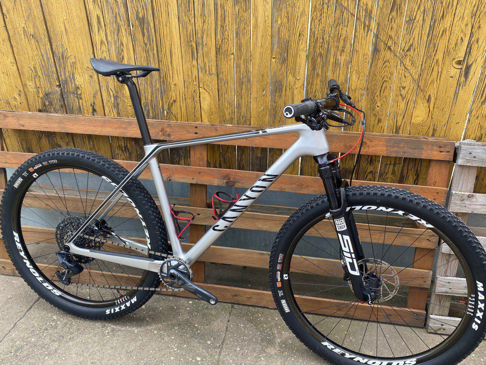 Canyon Exceed CF 7 used in L | buycycle