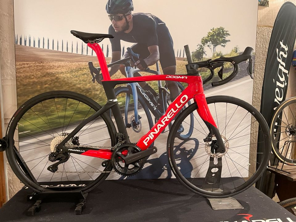 Pinarello Dogma F utilizado en 53 cm | buycycle
