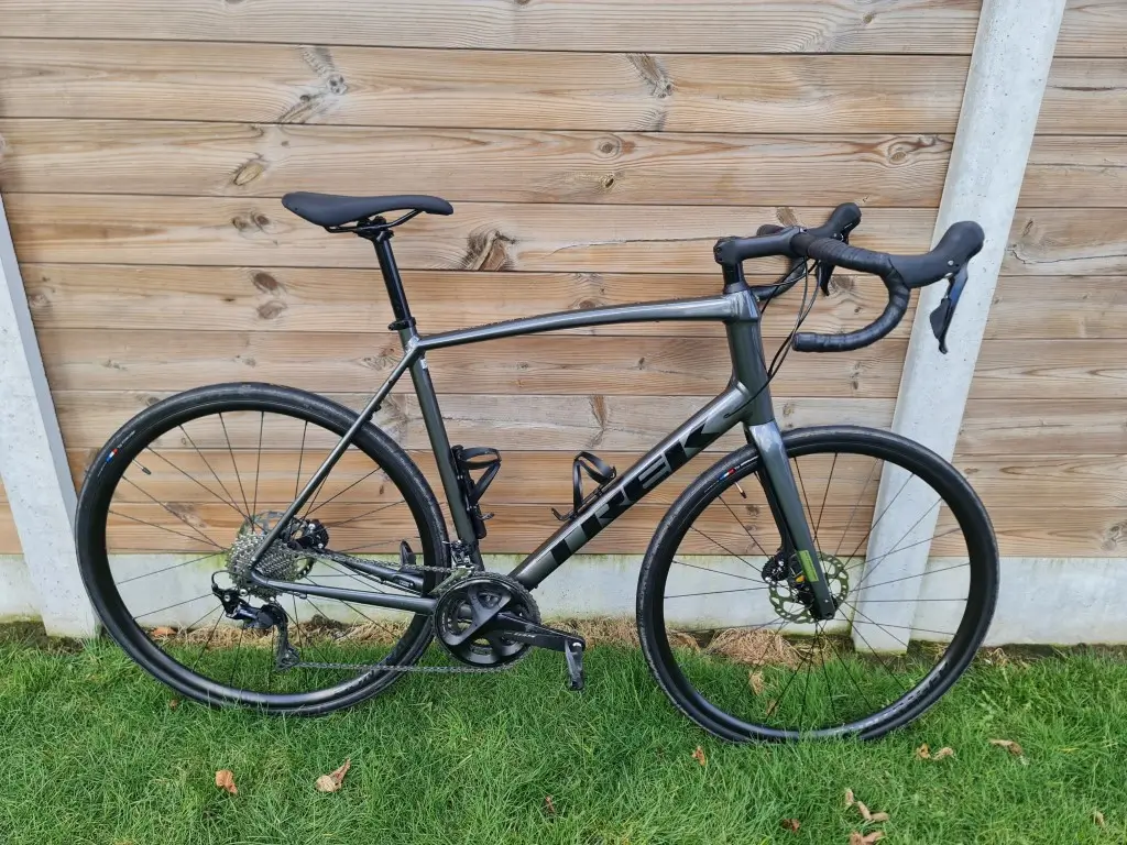 Trek Domane AL 5 Disc used in 61 cm | buycycle