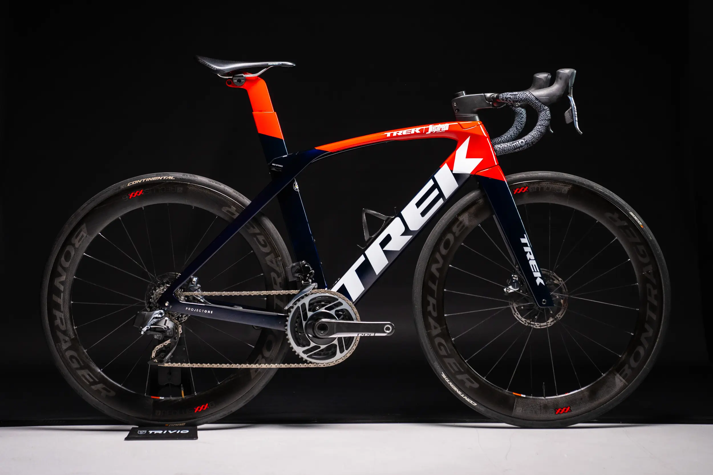 Trek Madone SLR 9 AXS Gen 6 used in 54 cm | buycycle