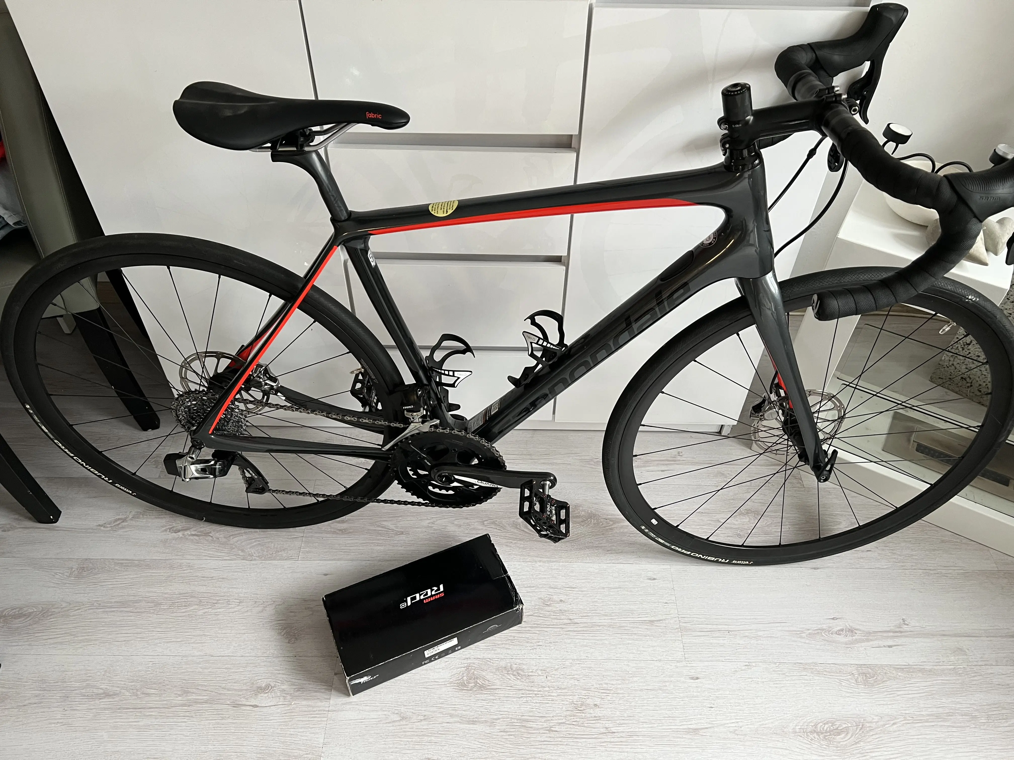 Cannondale Synapse Hi-MOD Disc Women's RED eTap used in 53 cm | buycycle