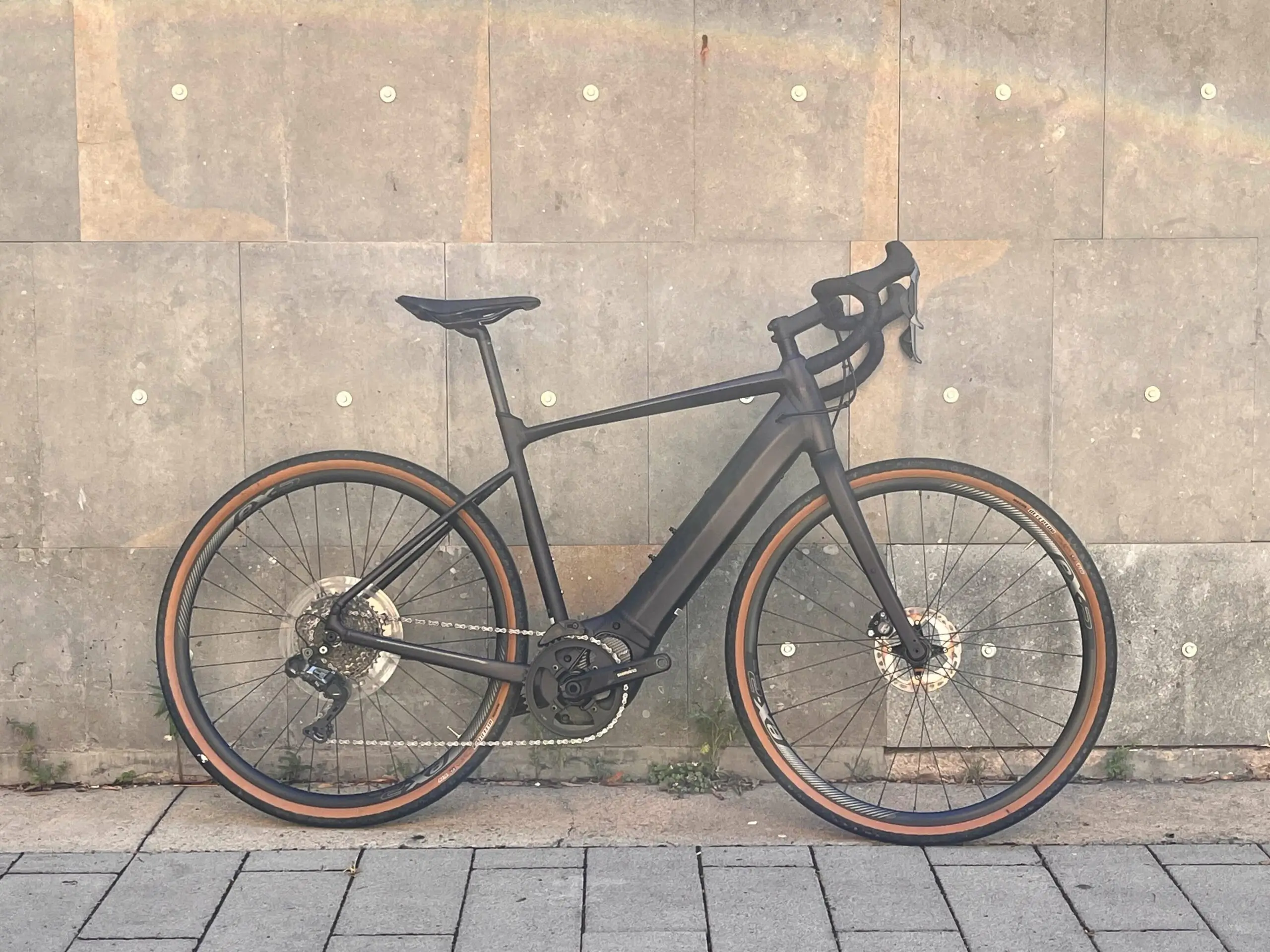 Achetez un vélo d'occasion Giant Revolt E+ Pro XR Electric Bike Ex-Demo ...